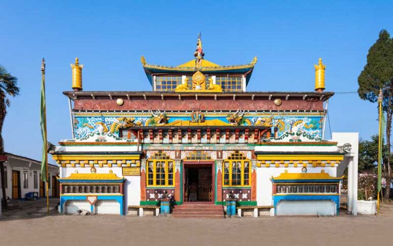 Darjeeling in June: Weather, Best Places & Complete Travel Guide