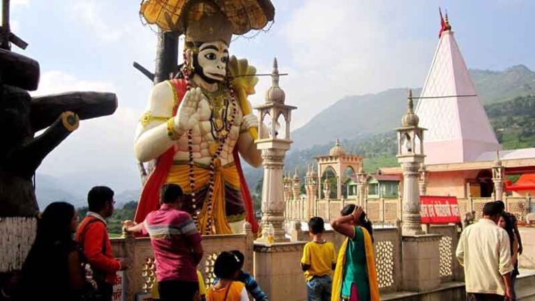 15 Famous Temples in North India from Himalayas to Ganges