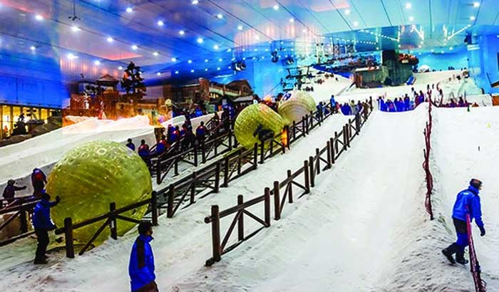 21 Best Places to Visit in Delhi with Friends (From summer to winter)