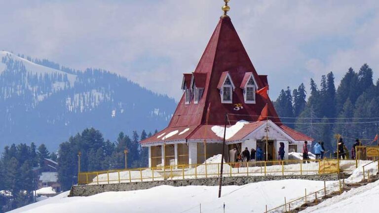 Gulmarg Trip in April 2025: Things to Do & Best Places to Visit