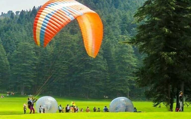 Paragliding in Himachal Pradesh : Book Now @ Upto 30% OFF
