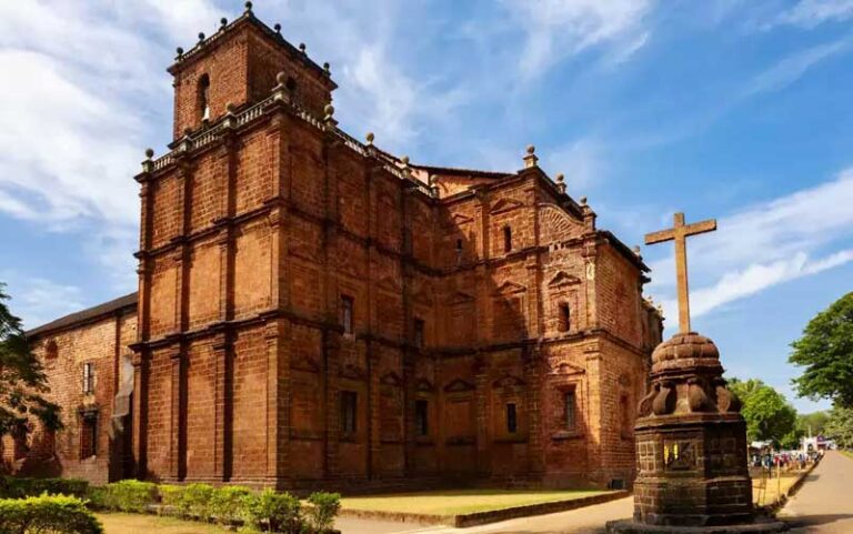 Top 9 Famous Churches in Goa You Must Visit on Your Next Trip