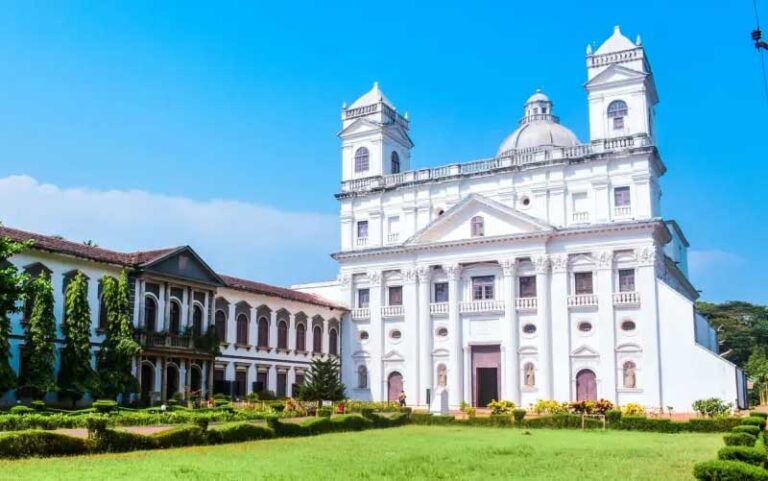 Top 9 Famous Churches in Goa You Must Visit on Your Next Trip