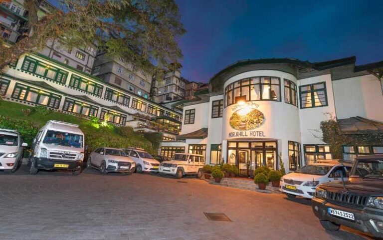 25 Best Honeymoon Hotels / Resorts in Sikkim @ 30% Off Price