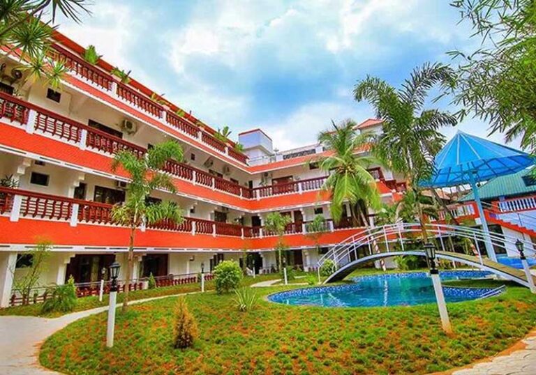 14 Best Resorts/Hotels in Kovalam Near Beaches - HoneymoonBug