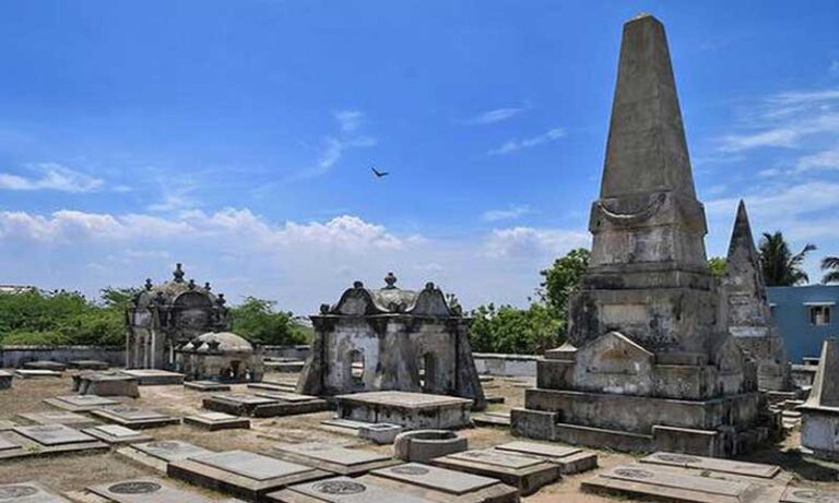 7 Must Visit Forts in Tamil Nadu That You Explore in 2025 - Honeymoon Bug