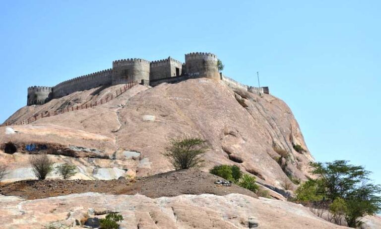 Famous Forts in Tamil Nadu: 7 Best Historical Forts to Visit